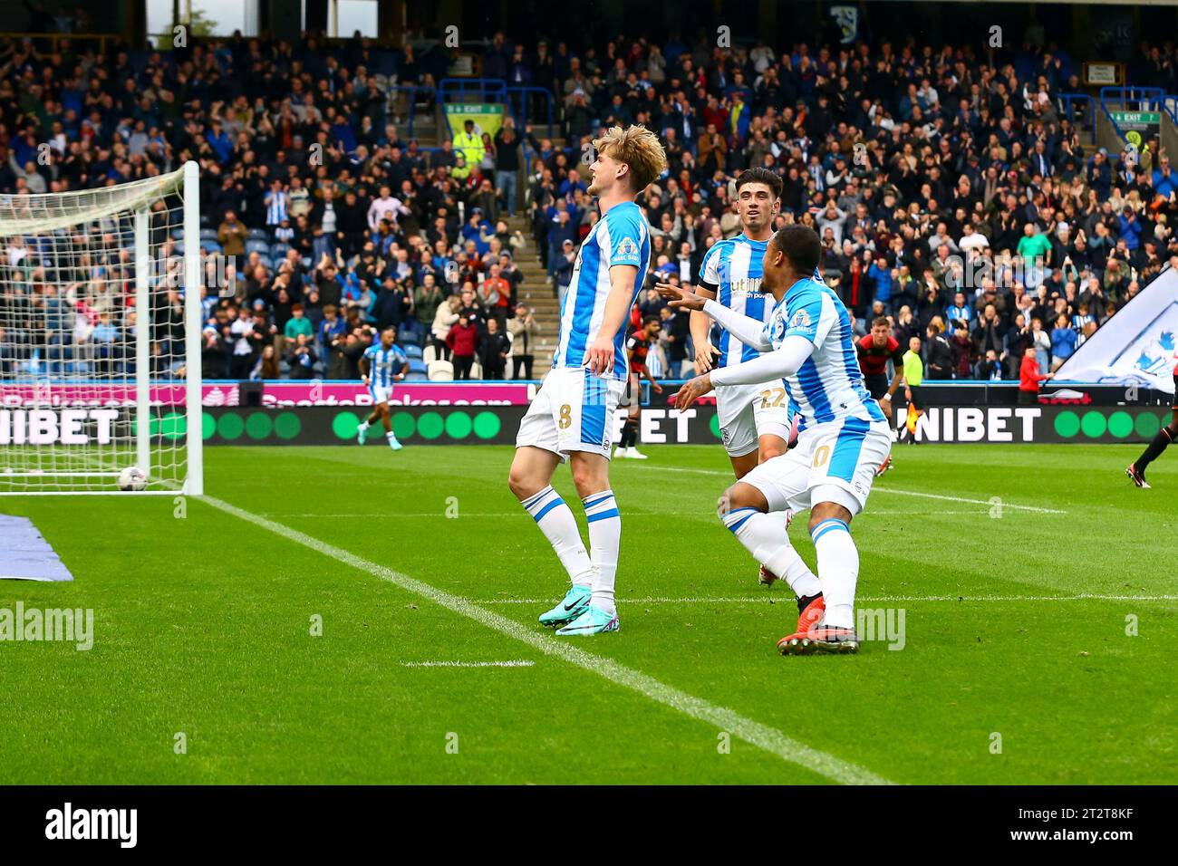 John Smith's Stadium, Huddersfield, England - 21st October 2023 Jack ...