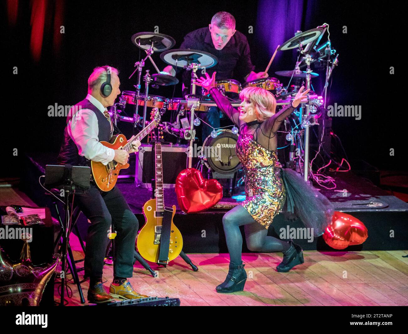 Toyah Willcox on vocals, Robert Fripp on guitar, Dave Keech on drums ...