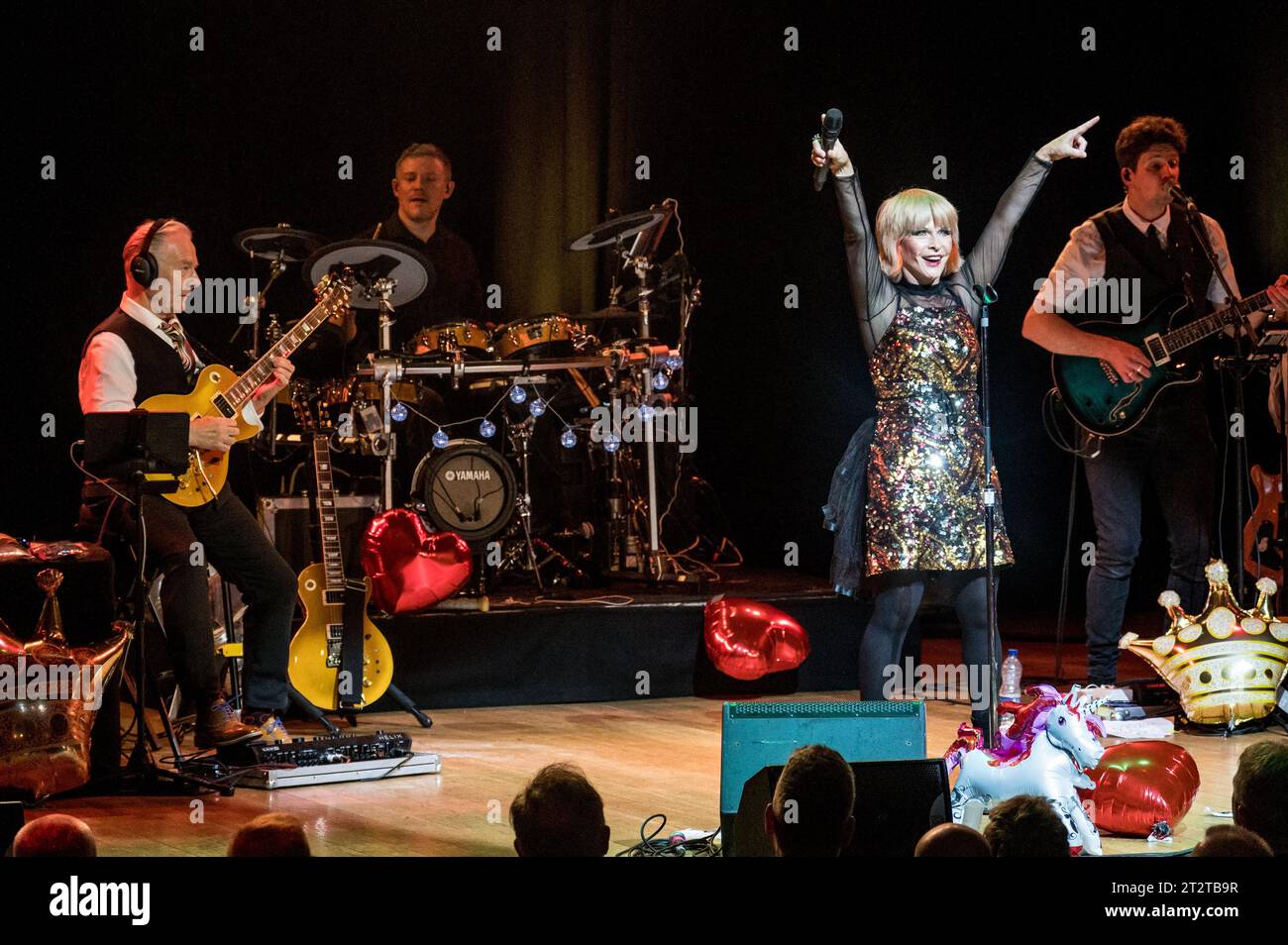 Toyah Willcox on vocals, Robert Fripp on guitar, Nat Martin on guitar ...