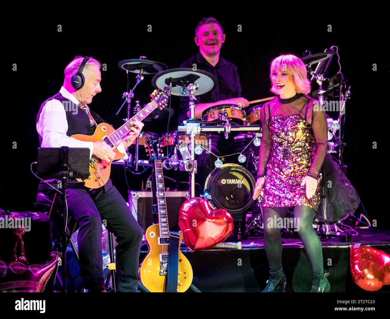 Toyah Willcox on vocals, Robert Fripp on guitar, Dave Keech on drums ...