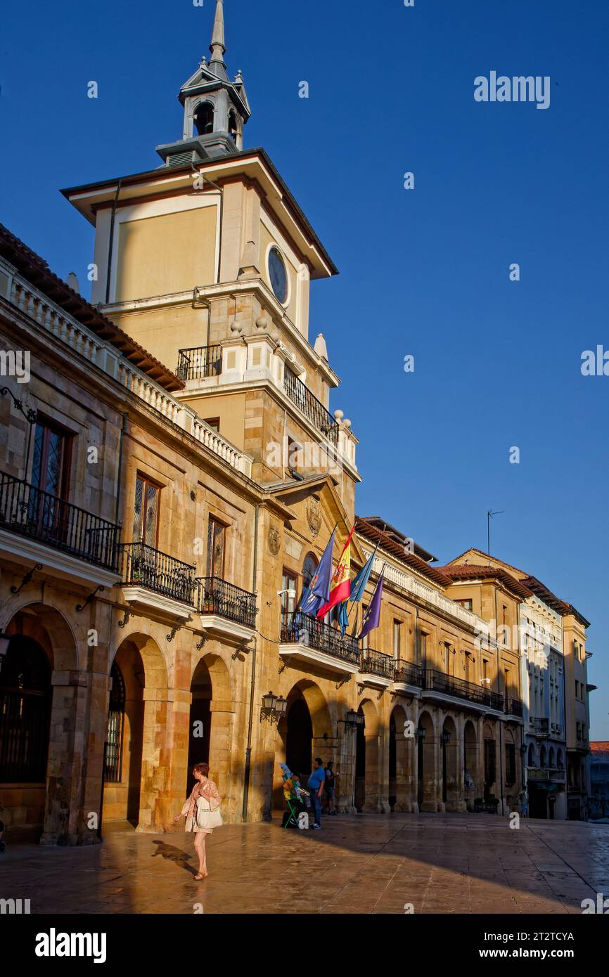 Comlumn hi-res stock photography and images - Alamy