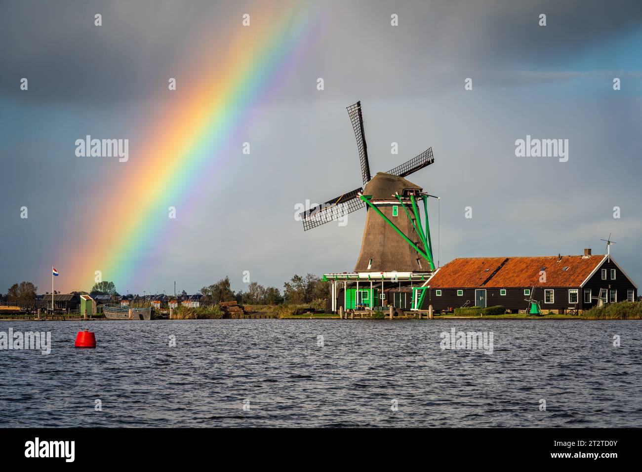 Typical dutch scenery, historical windmill in Zaanse Schans with ...