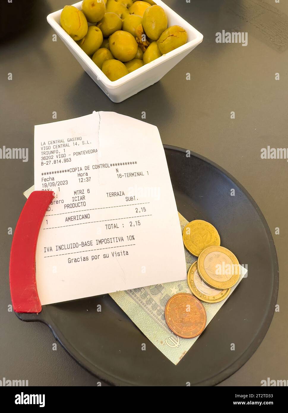 Restaurant bill and change, Old Town, Vigo, Province of Pontevedra ...