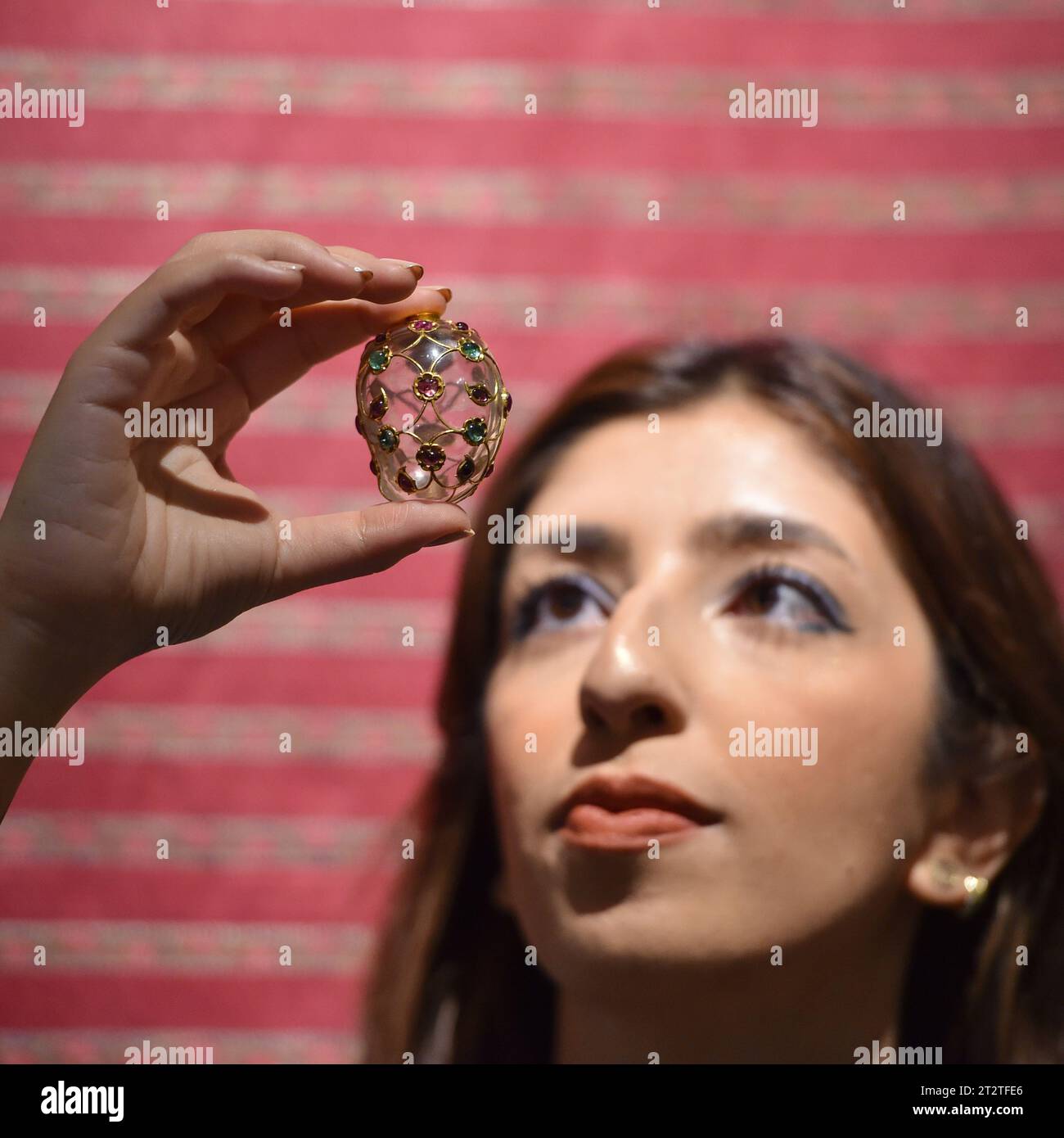 London, England, UK. 20th Oct, 2023. A Mughal rock crystal mango-shaped ...