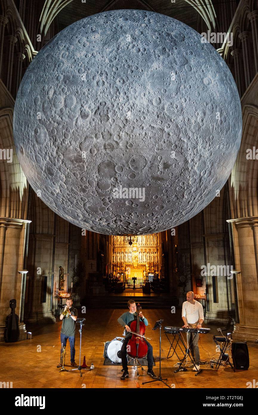 Moonshot music hi-res stock photography and images - Alamy
