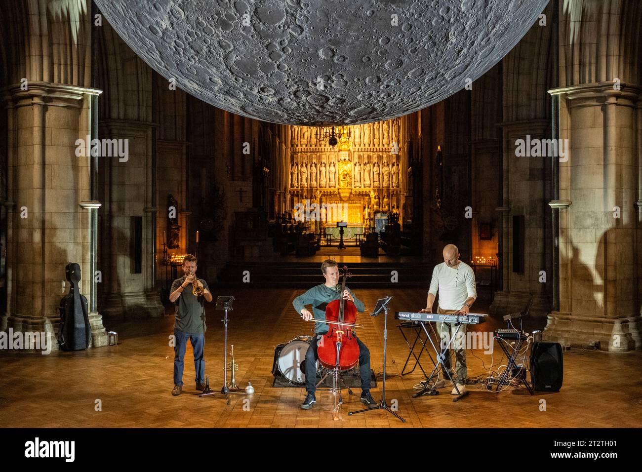 1201 alarm hi-res stock photography and images - Alamy