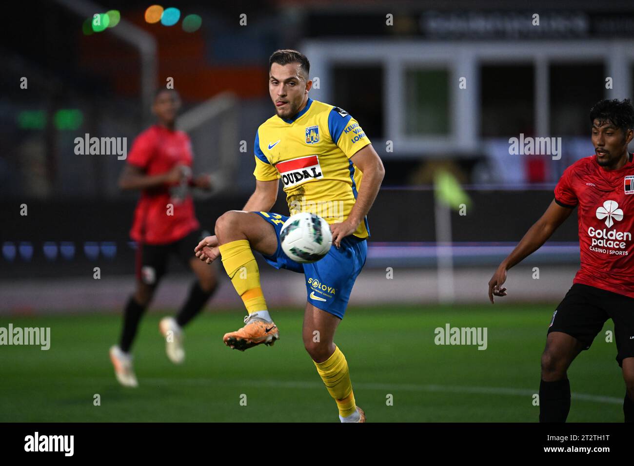 Brussels, Belgium. 21st Oct, 2023. Westerlo's Erdon Daci controls the ...