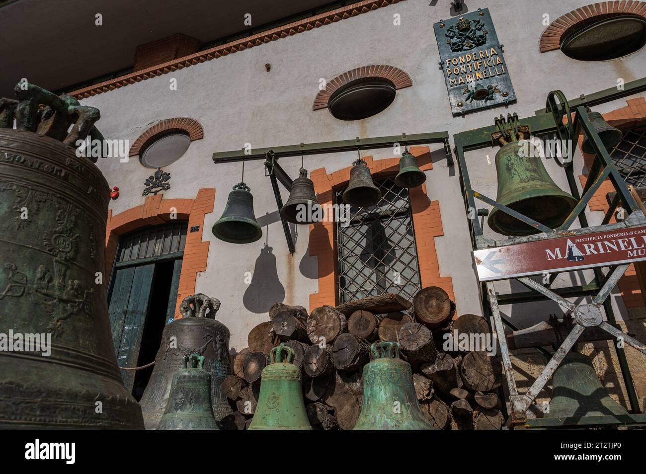 The Pontifical Bell Foundry Marinelli is a family-run Italian ...
