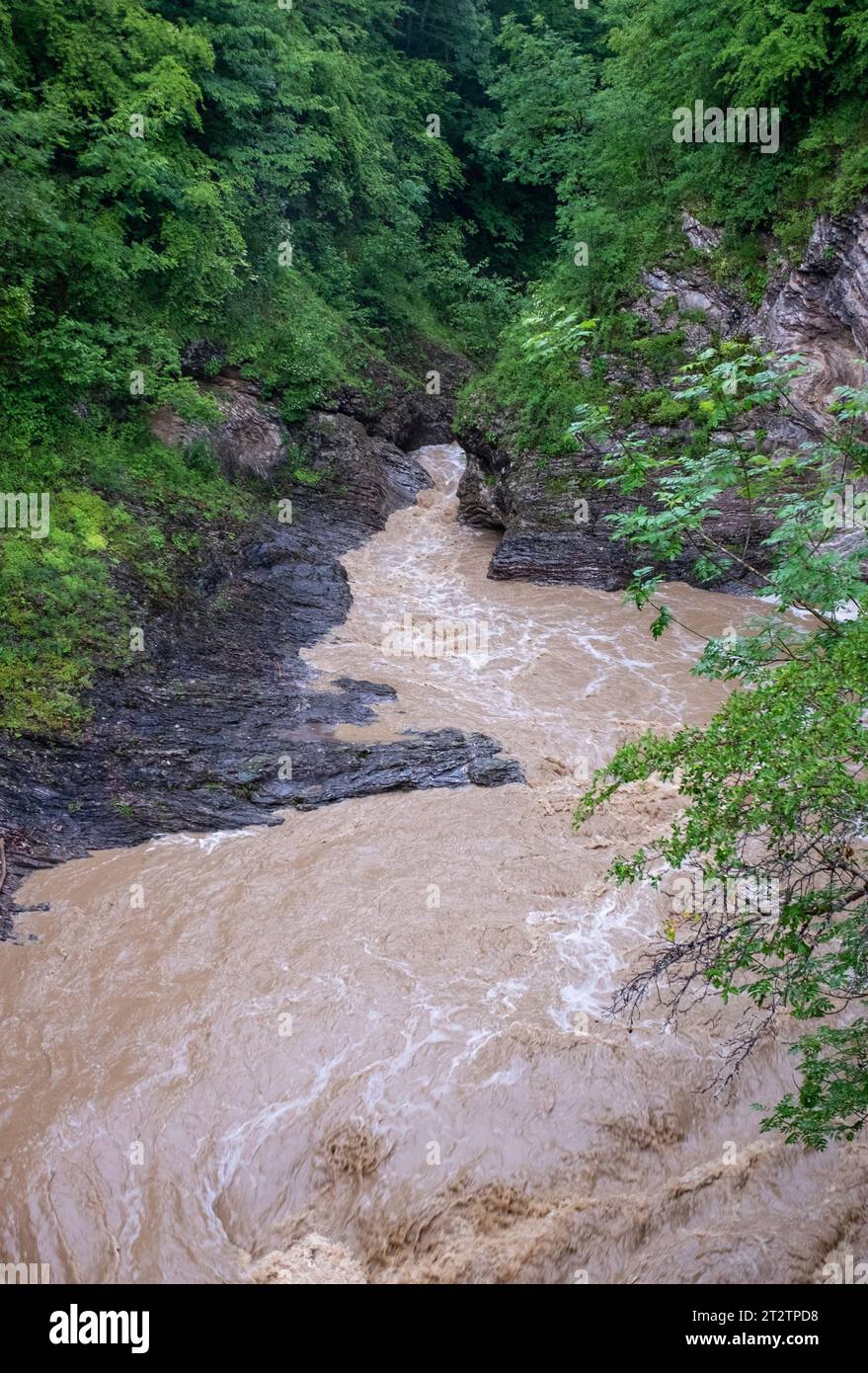 Muddy water flow hi-res stock photography and images - Alamy