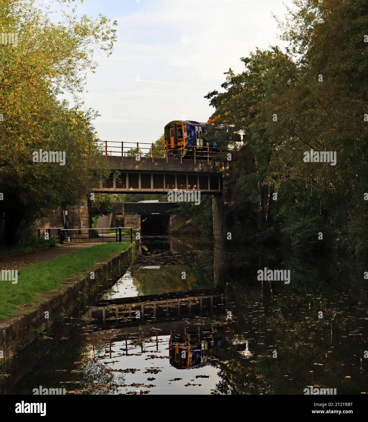 Train service from leeds to wigan hi-res stock photography and images ...