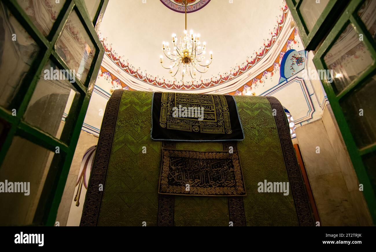 Cave patriarchs tomb machpelah hi-res stock photography and images - Alamy