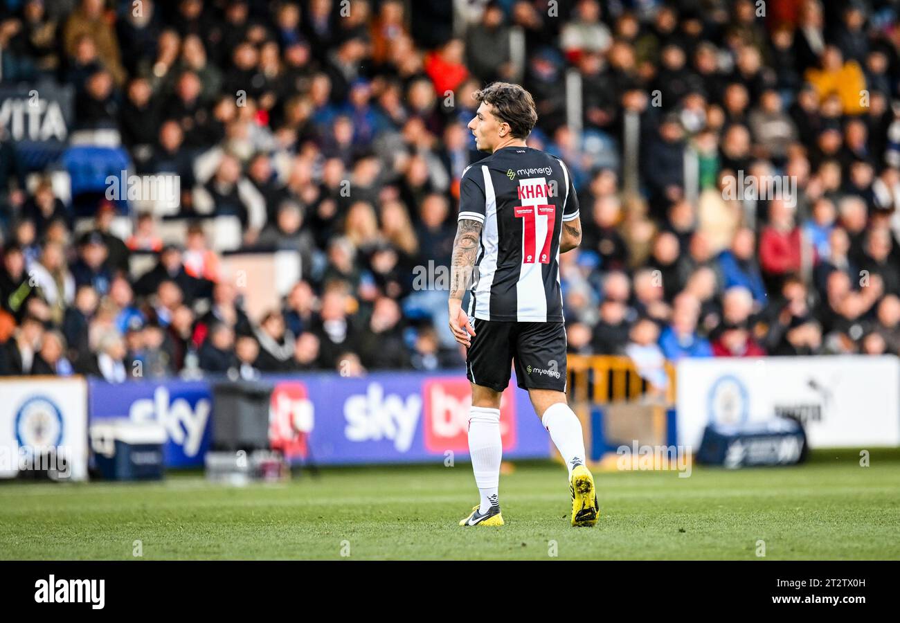 Stockport county fc v grimsby town fc hi-res stock photography and ...