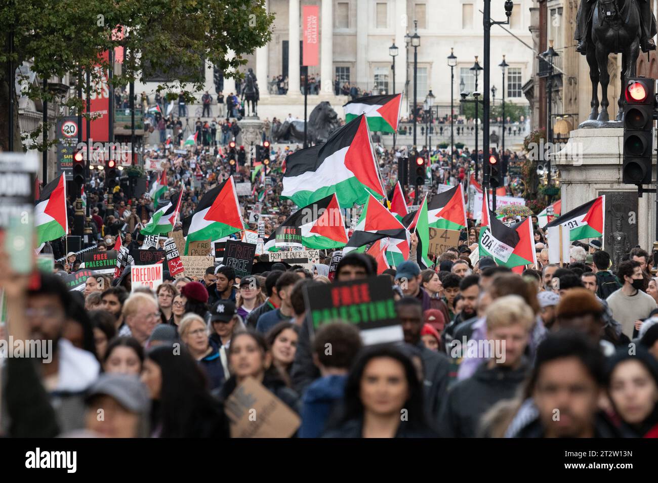 London, UK. 21 October, 2023. Tens of thousands of Palestine supporters ...