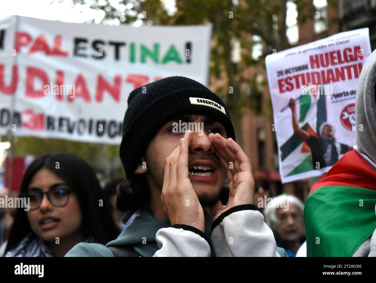 Madrid, Madrid, Spain. 21st Oct, 2023. Thousands of people demonstrated ...