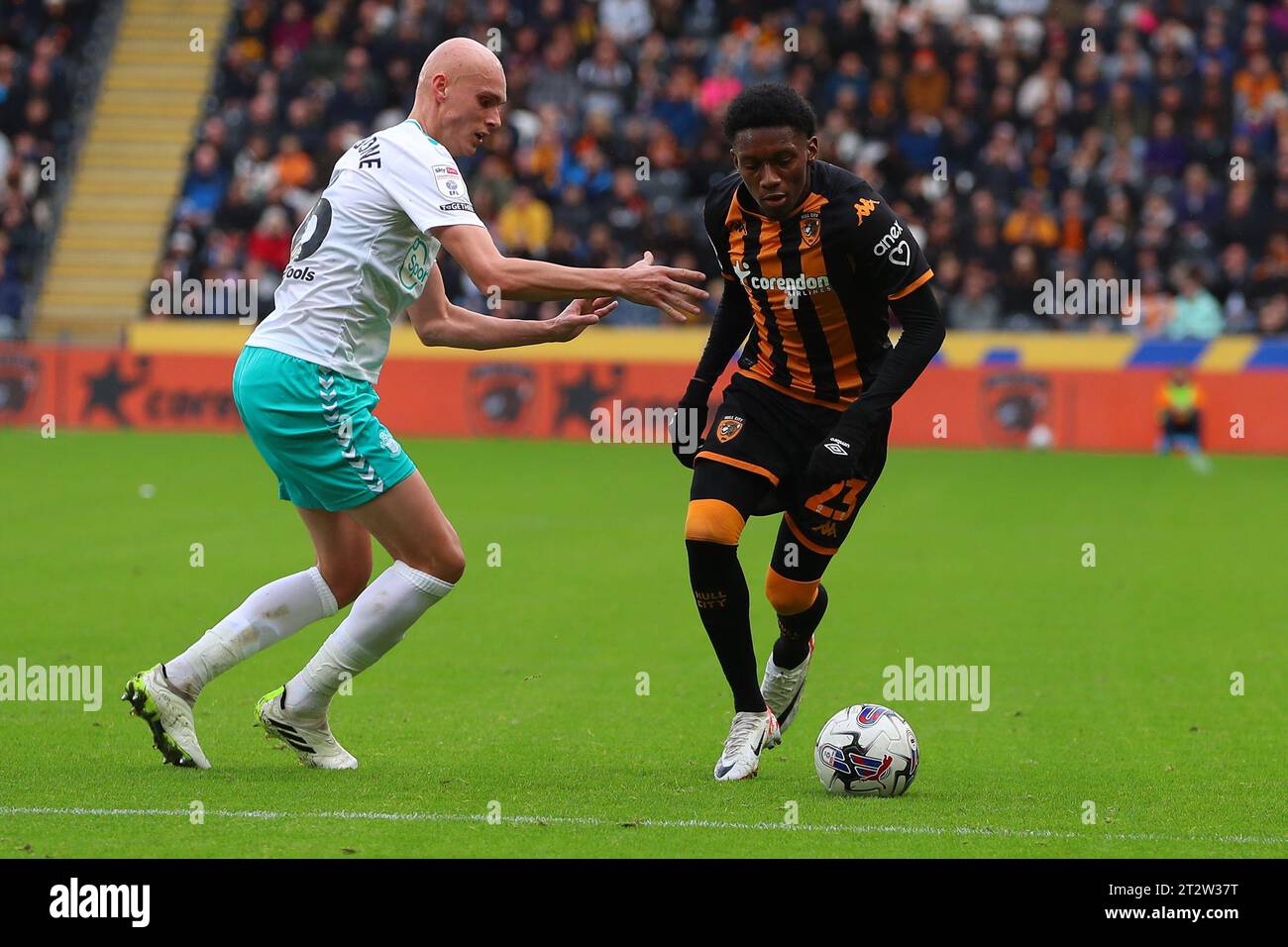 Jaden Philogene of Hull City gets past Will Smallbone of Southampton ...