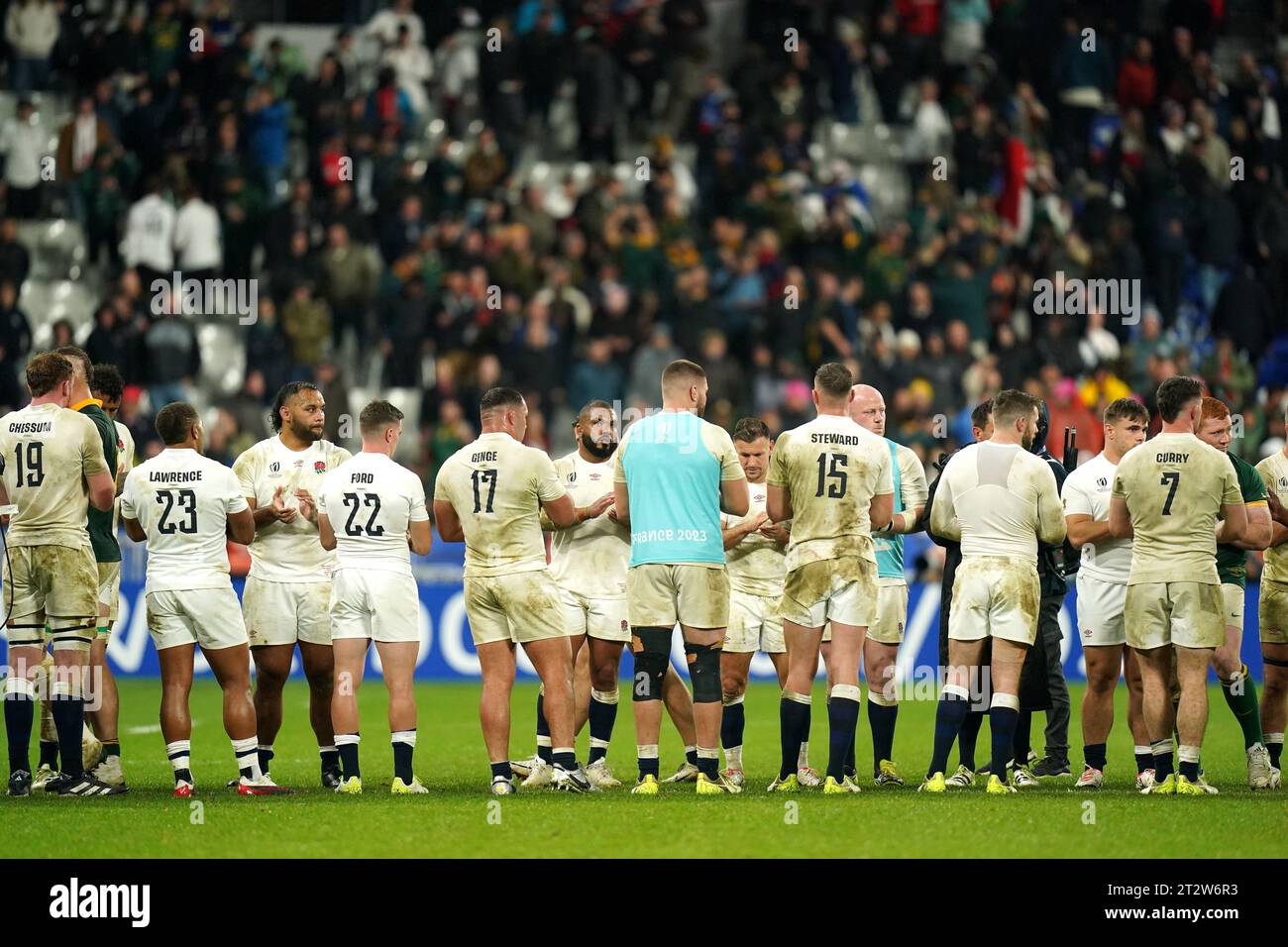 England form a guards of honor for South Africa afte the Rugby World ...