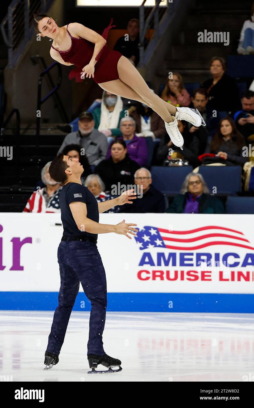Valentina Plazas, top, and Maximiliano Fernandez, of the United States ...