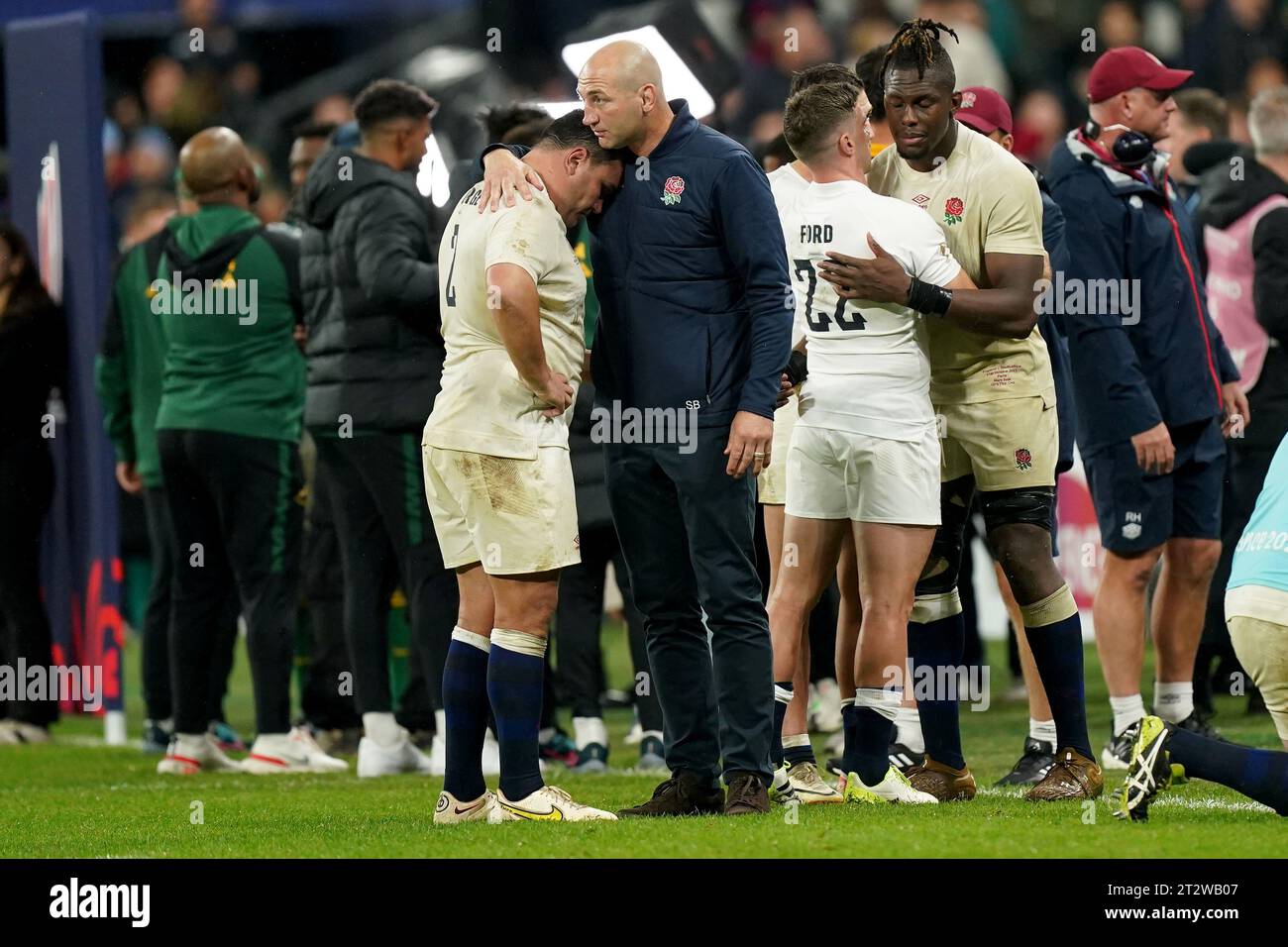 England Head Coach, Steve Borthwick, consoles England's Jamie George ...