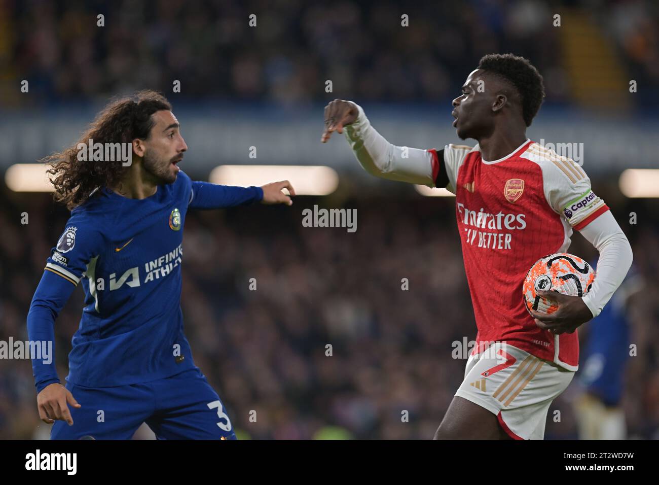 London, UK. 21st Oct, 2023. Marc Cucurella of Chelsea and Bukayo Saka ...