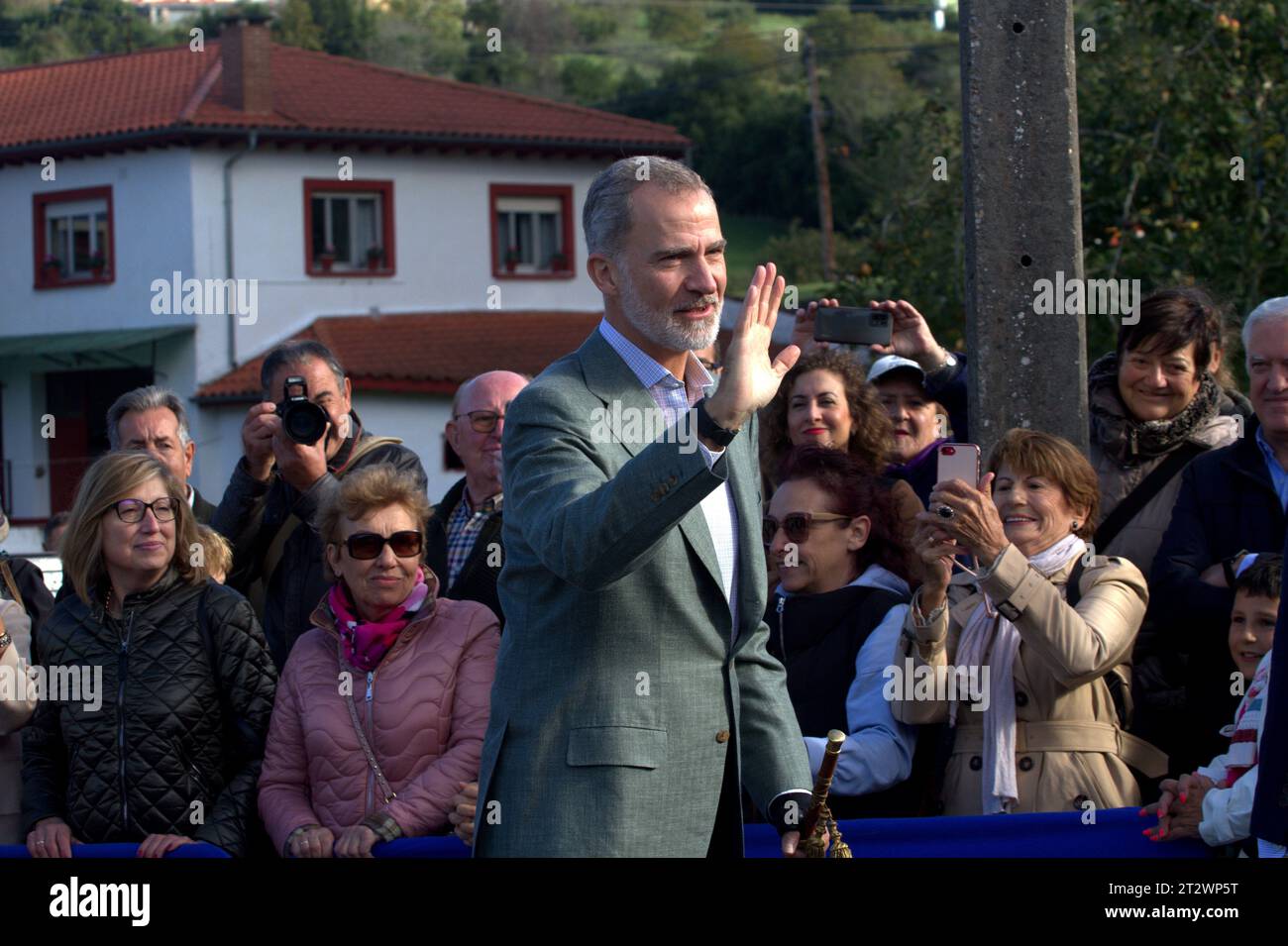 Spain. 21st Oct, 2023. The Spanish royal family visit the parishes of ...