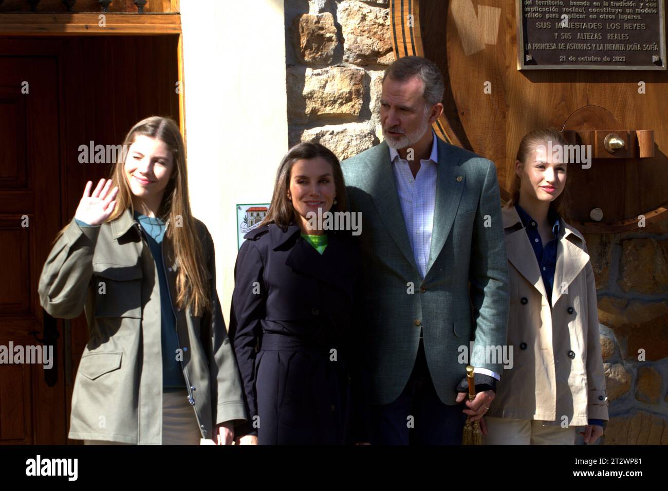 Spain. 21st Oct, 2023. The Spanish royal family visit the parishes of ...