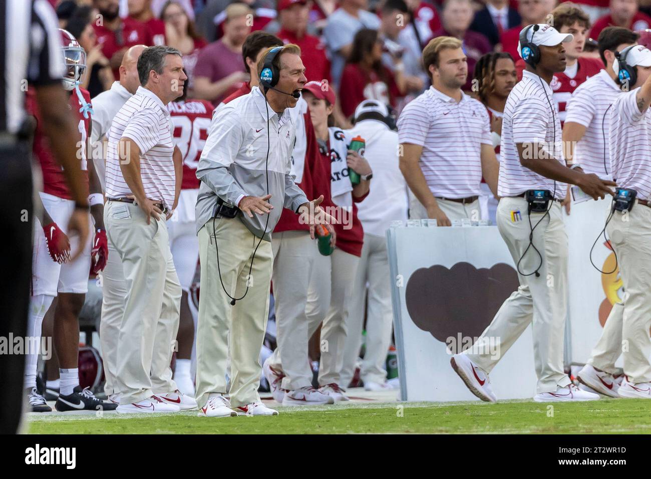 Alabama head coach Nick Saban gets reactson the sideline during the ...