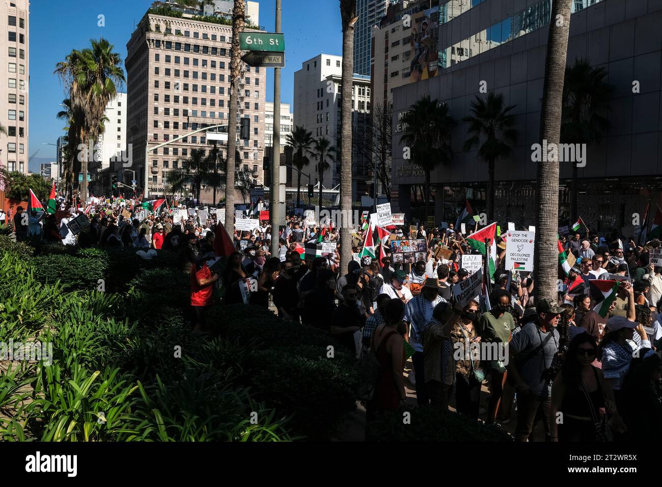 Los Angeles, California, USA. 21st Oct, 2023. Crowds gathered at ...