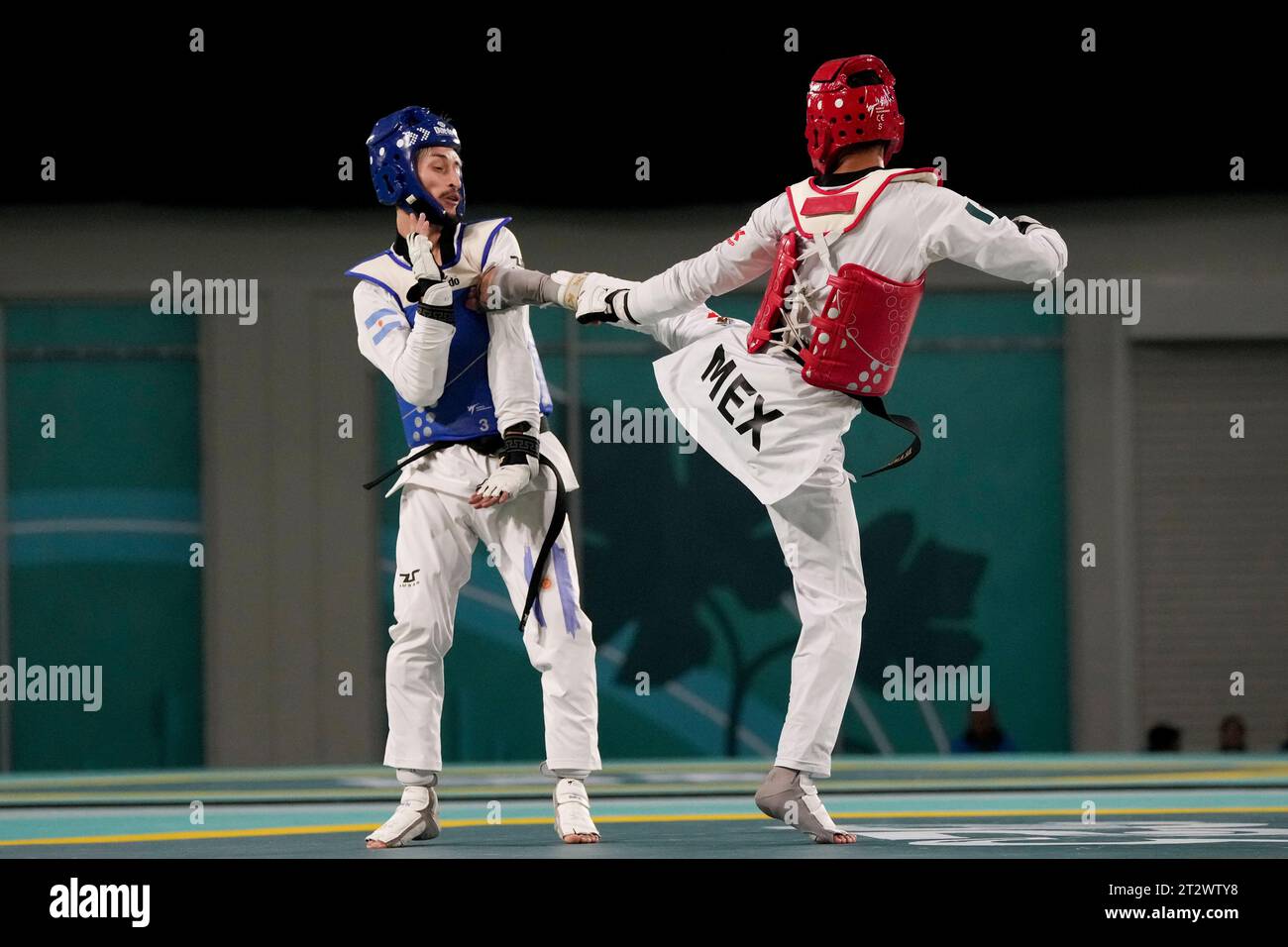 Mexico's Brandon Plaza, right, and Argentina's Lucas Guzman compete in ...