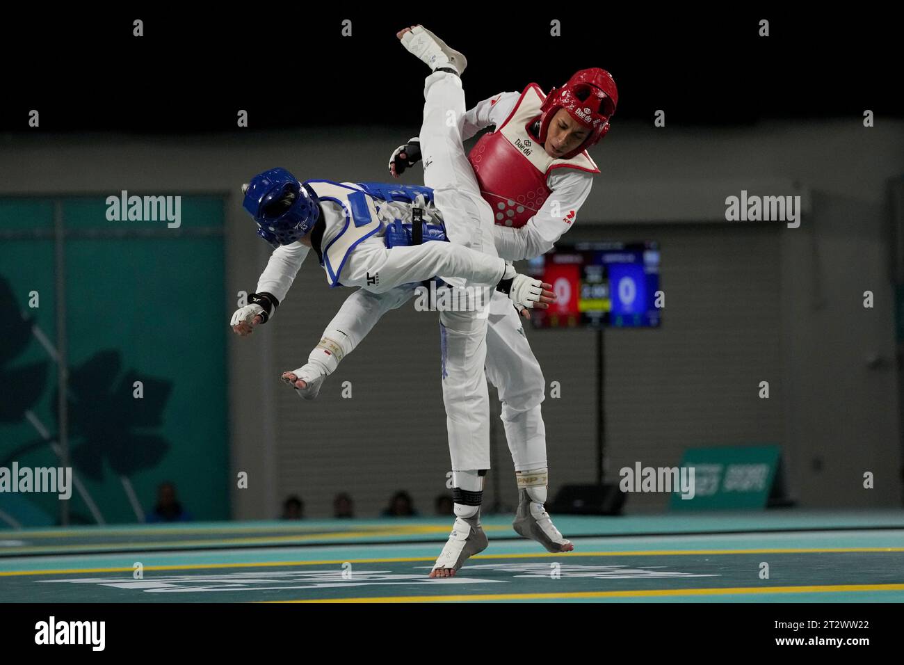 Mexico's Brandon Plaza, right, and Argentina's Lucas Guzman compete in ...