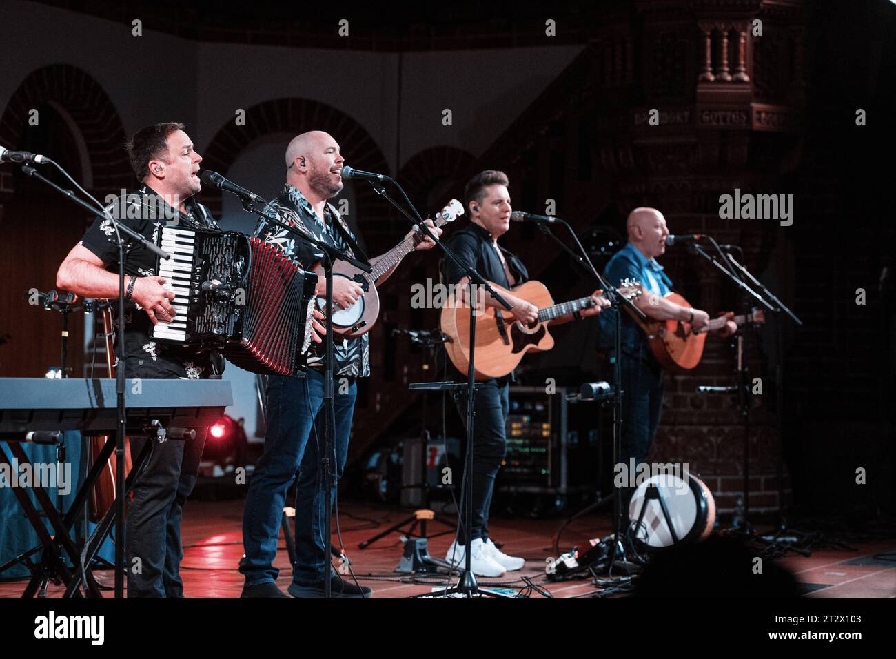 Darren Holden, Finbarr Clancy, Brian Dunphy, Paul OBrien, Konzert: The ...