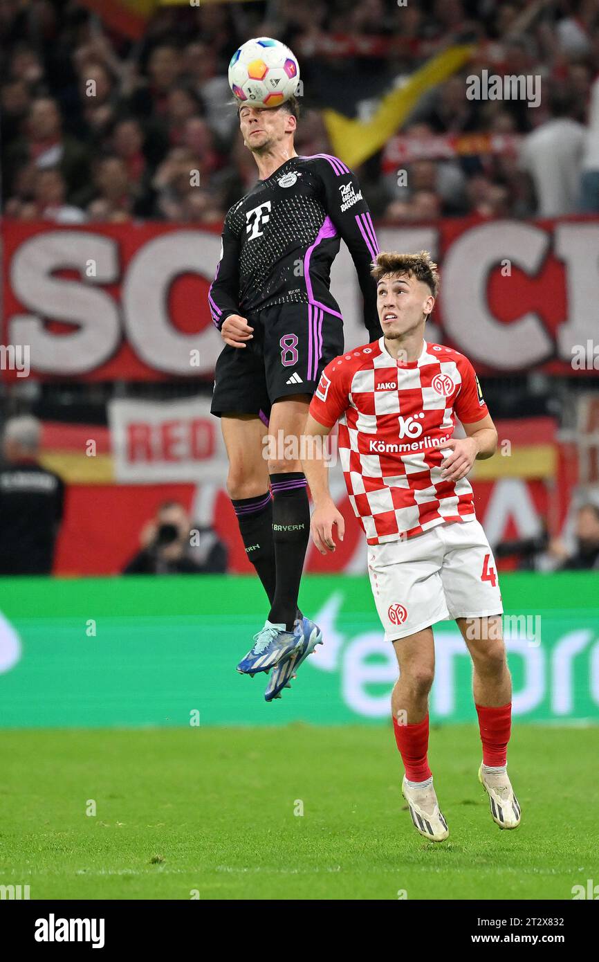 Mainz, Germany. 21st Oct, 2023. Brajan Gruda (R) of FSV Mainz 05 and ...