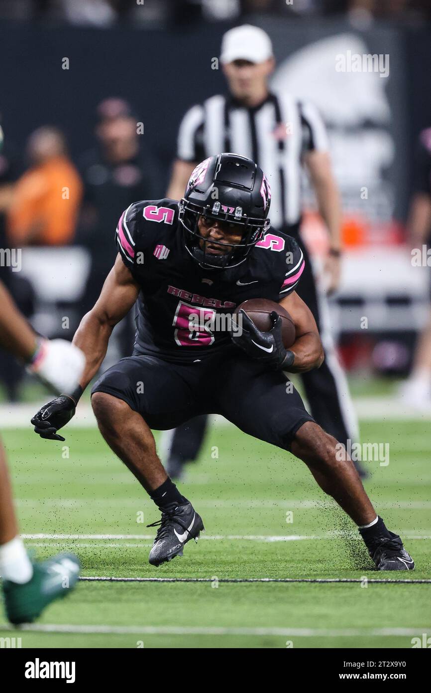October 21, 2023: UNLV Rebels running back Vincent Davis Jr. (5) runs ...