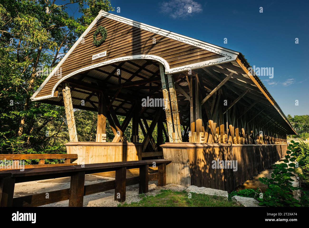Rowell bridge road hi-res stock photography and images - Alamy
