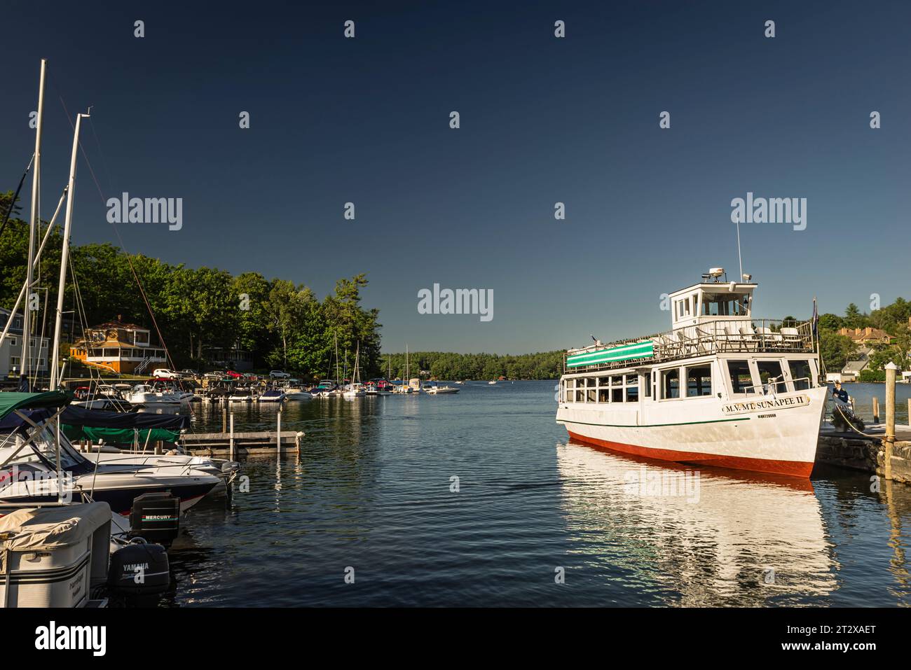 Mv mount sunapee hi-res stock photography and images - Alamy