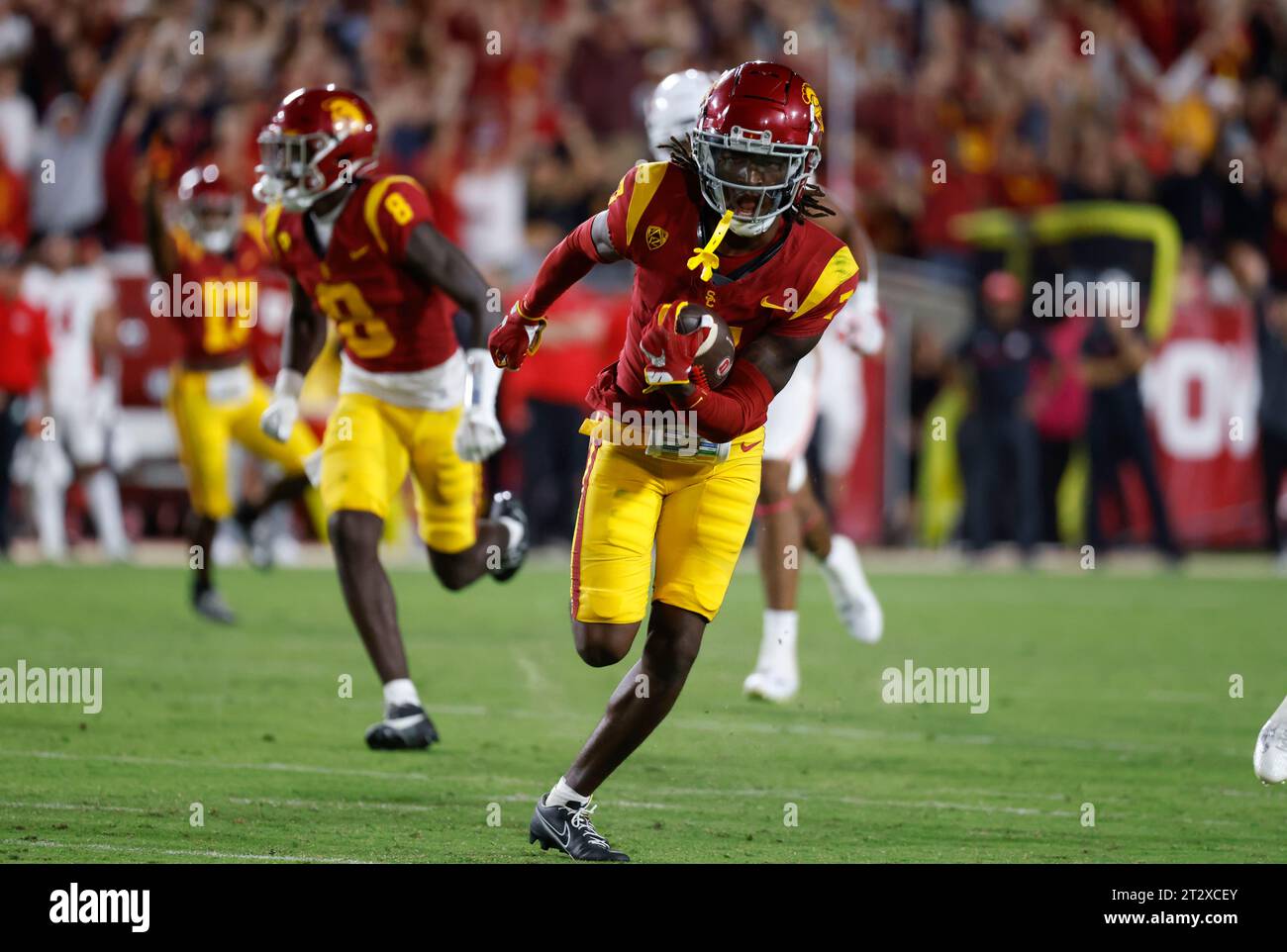 October 21, 2023 USC Trojans safety Calen Bullock (7) scores a ...