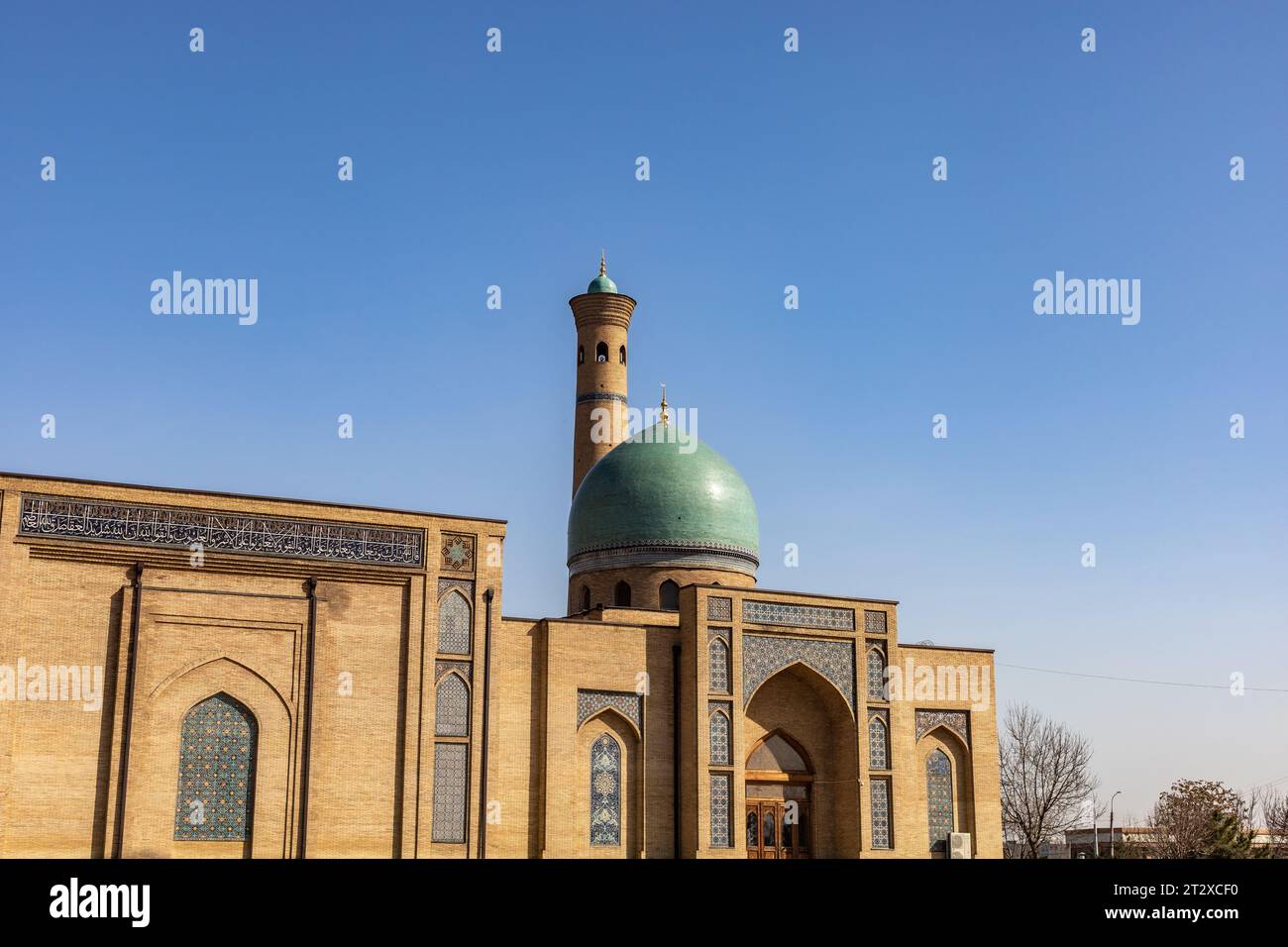 Muslim mosque of the Central Asian type Stock Photo - Alamy
