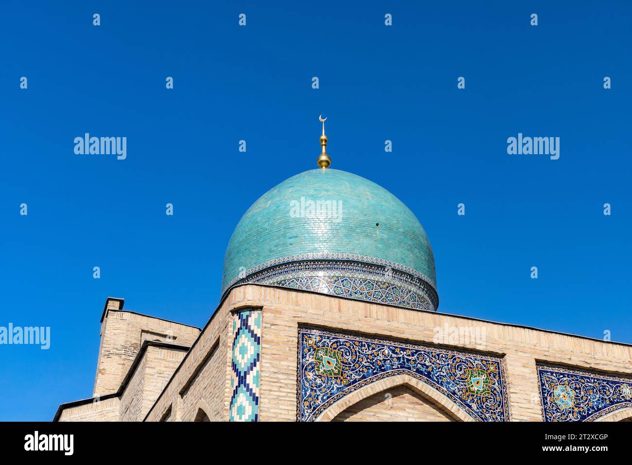 Muslim mosque of the Central Asian type Stock Photo - Alamy