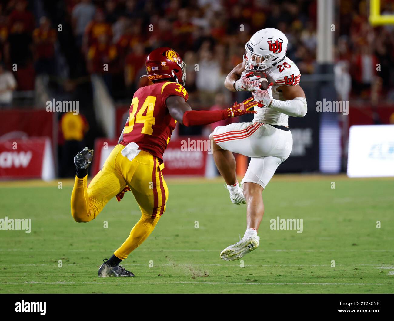 October 21, 2023 Utah Utes Sione Vaki (28) makes a catch during the ...