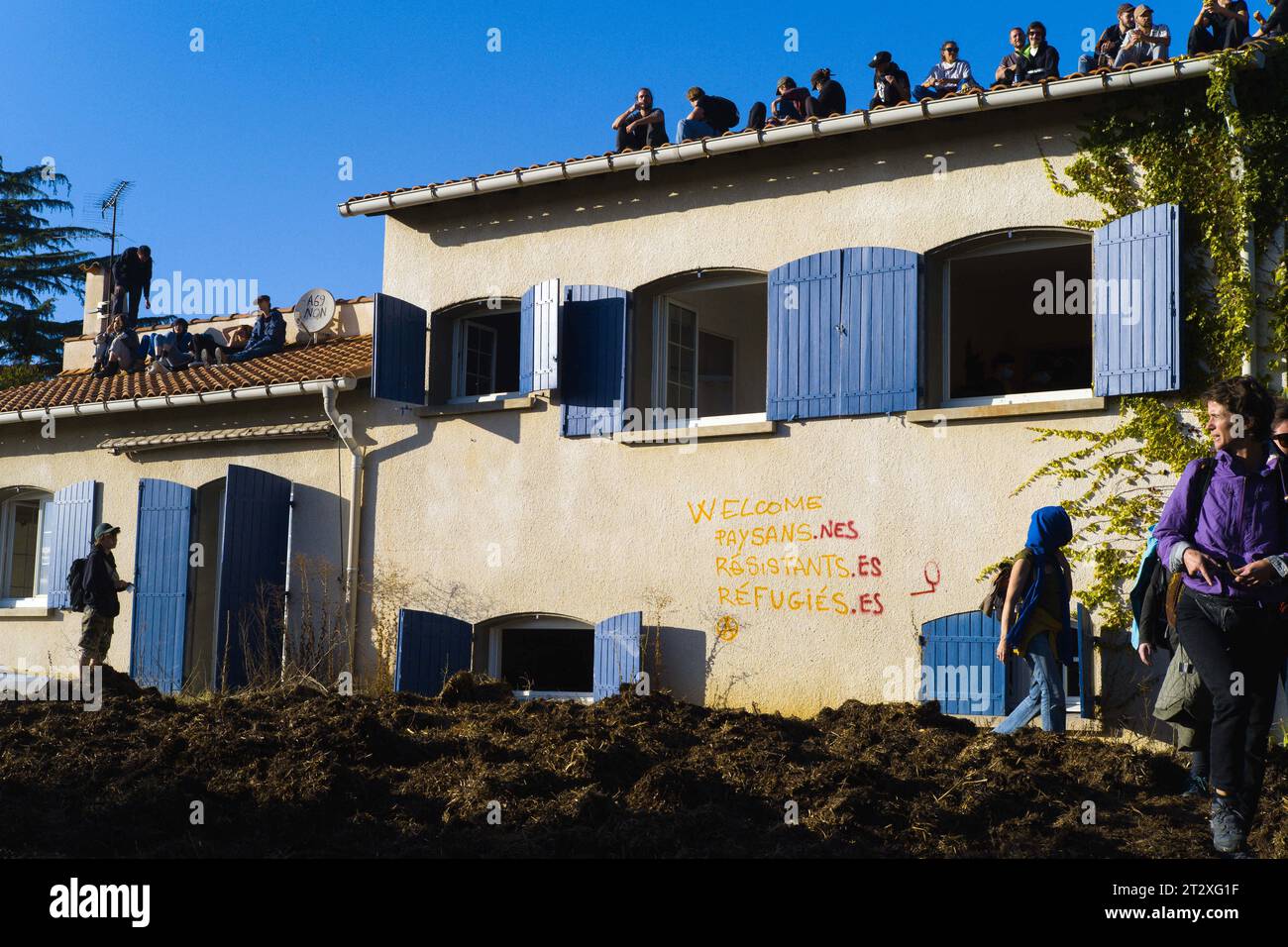 Expropriated house empty hi-res stock photography and images - Alamy