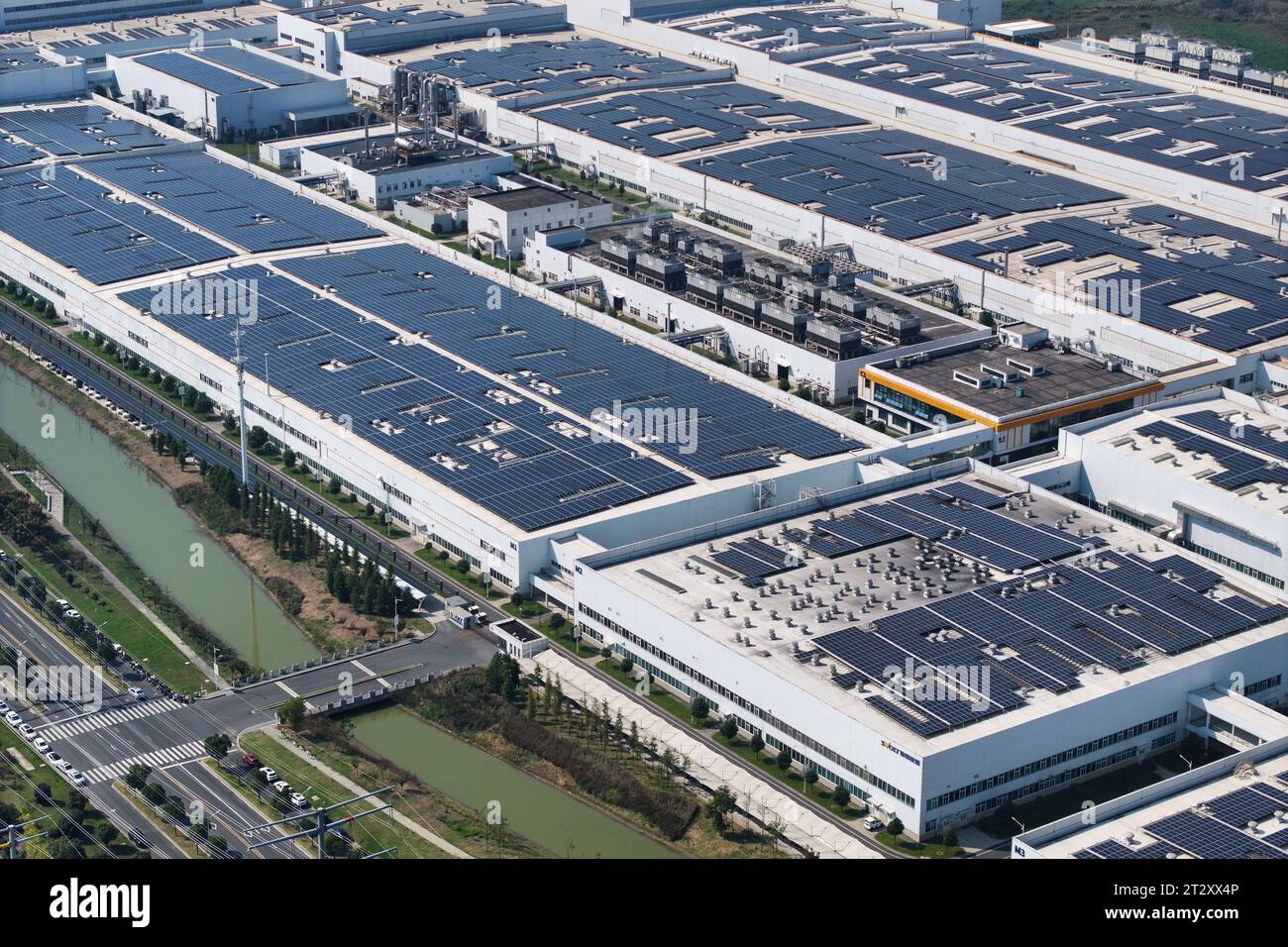 Changzhou, China. 22nd Oct, 2023. An aerial photo shows the industry's ...