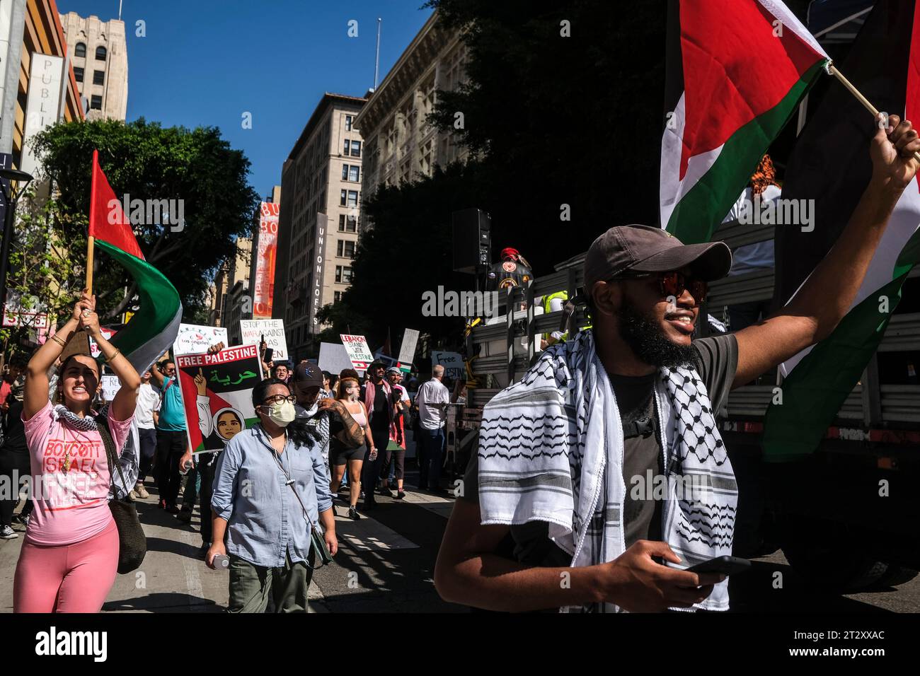 Los Angeles, United States. 21st Oct, 2023. Crowds gathered at Pershing ...