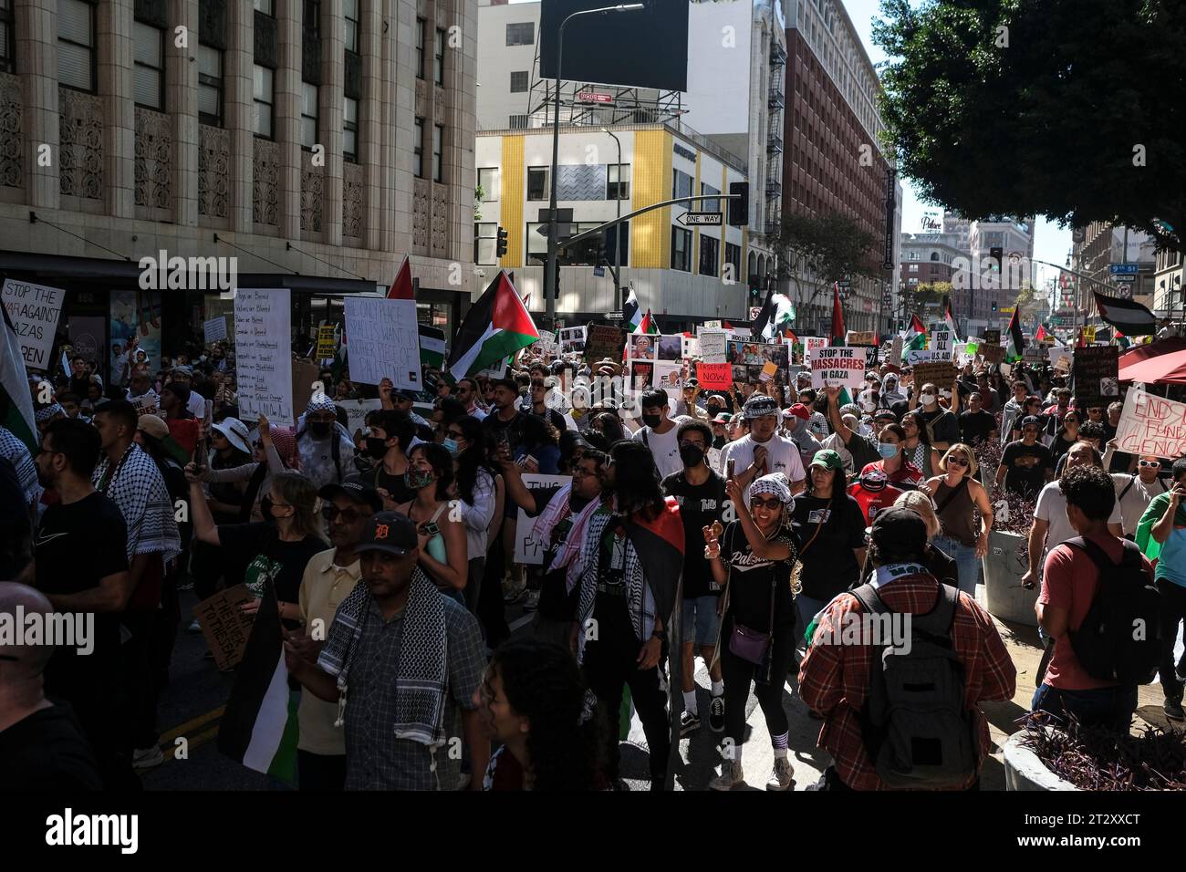 Los Angeles, United States. 21st Oct, 2023. Crowds gathered at Pershing ...