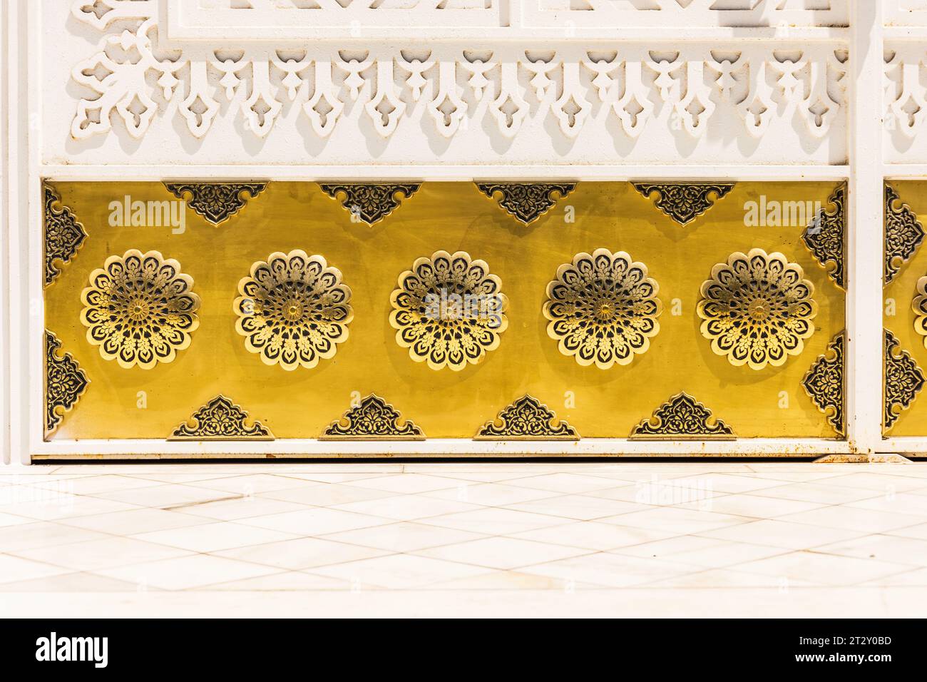 Persian arts motive hi-res stock photography and images - Alamy