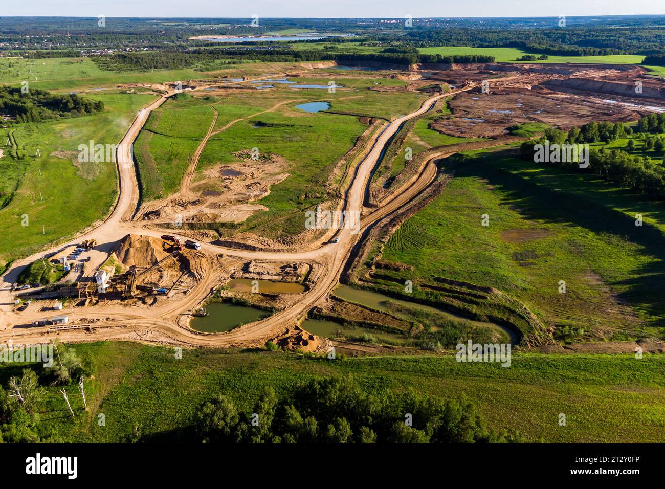 Quarry roads hi-res stock photography and images - Alamy