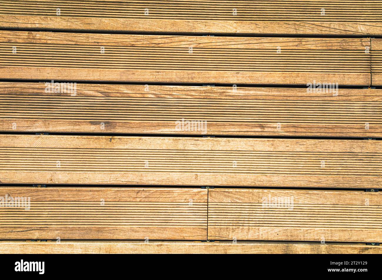 Granular material, solid wood with a structural surface for design ...