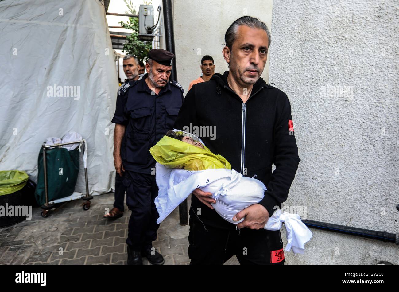 Rafah, Palestinian Territories. 22nd Oct, 2023. A Palestinian man ...
