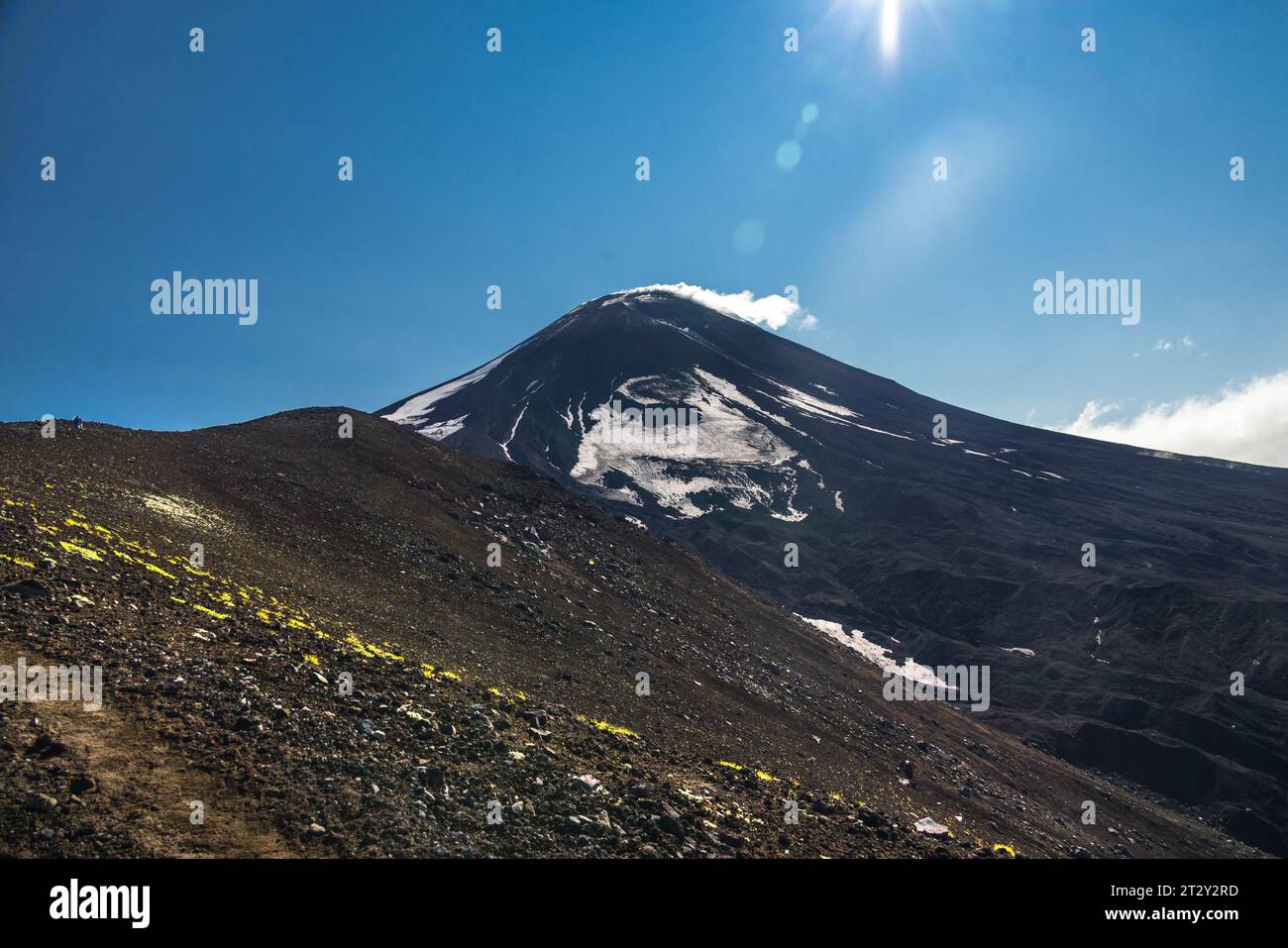 Avacha volcano avachinskaya sopka hi-res stock photography and images ...