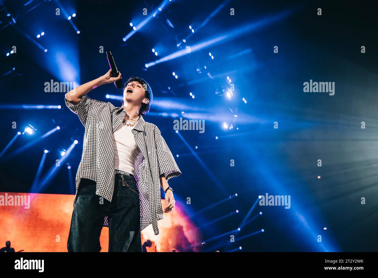 Ariete singer hi-res stock photography and images - Alamy