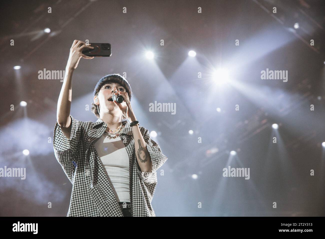 Ariete singer hi-res stock photography and images - Alamy