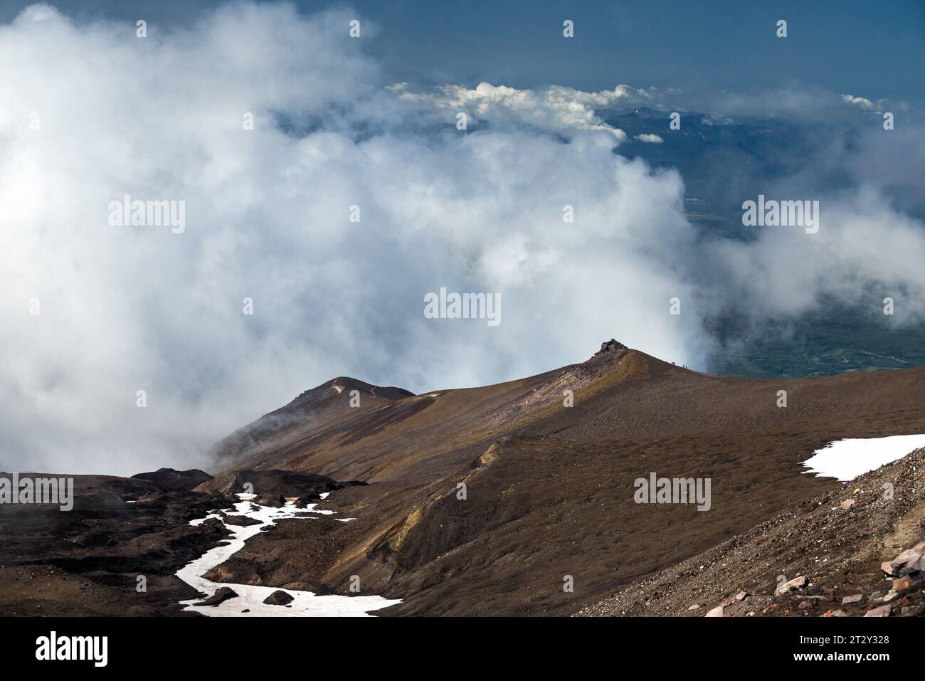 Avacha volcano avachinskaya sopka hi-res stock photography and images ...